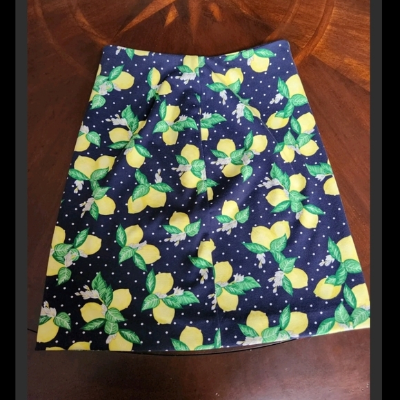 Talbots | Skirts | Talbots Lemon Stretchy Comfy Pencil Skirt Size 6p ...